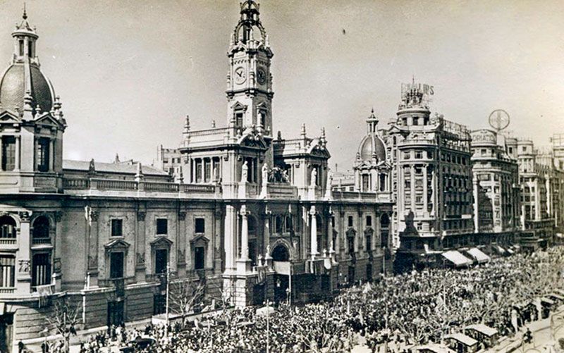 The Origin of "Las Fallas"